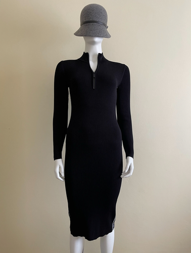 Michael Kors Ribbed Logo Knit Dress – Figure-Hugging Confidence