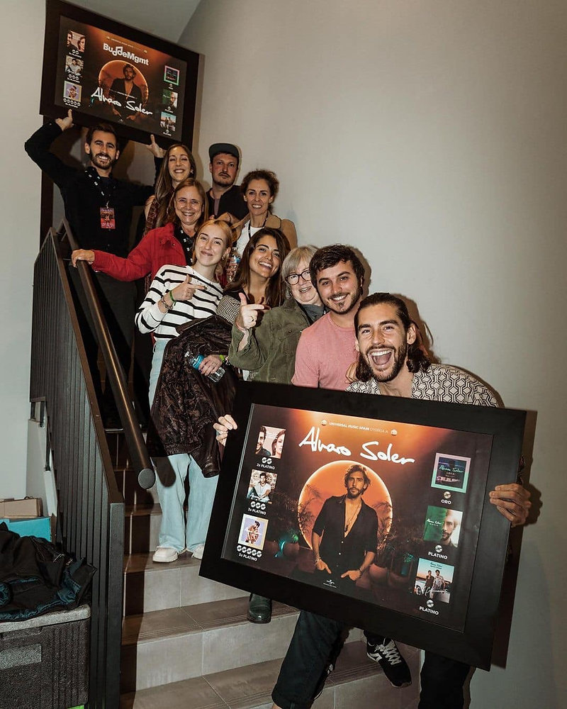 ¡El sencillo A Contracorriente de Álvaro es Disco de Platino en España!