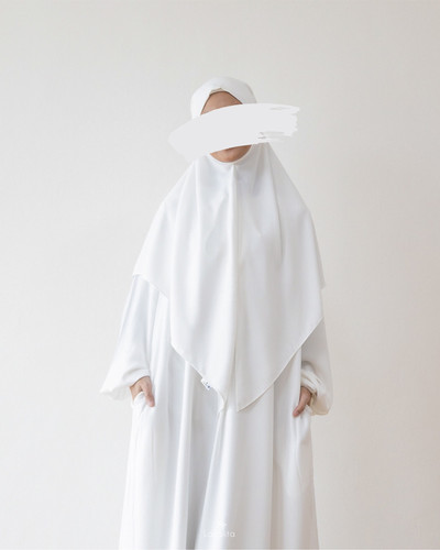 Madinah SQUARE HIJAB - White | LA FALITA