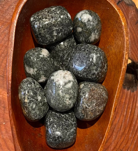 Preseli Bluestone Polished Tumblestone Healing Crystals | Crystal wisdom