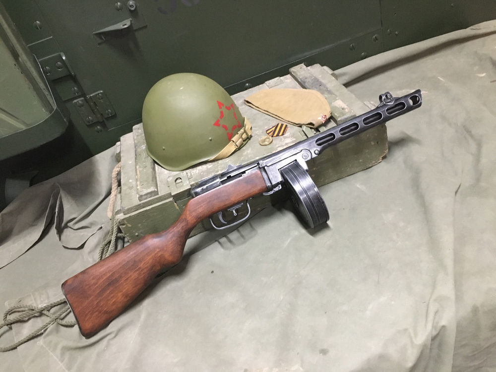 Replica Submachine Gun Spotlight: The WW2 PPSh-41 SMG by Denix
