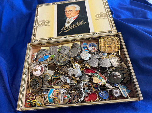 Large Cigar Box collection (133 pieces) (G410) | sabremilitaria
