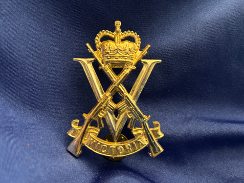 Royal Victoria Regiment Hat Badge (M37) | sabremilitaria