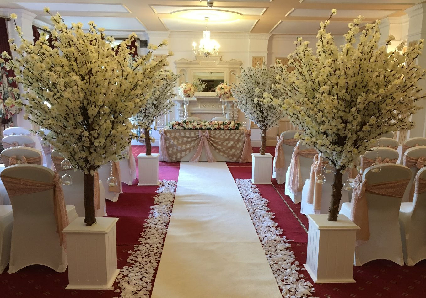 Blossom Tree Hire | Canopy Tree Hire | Perfectly Unique Occasions