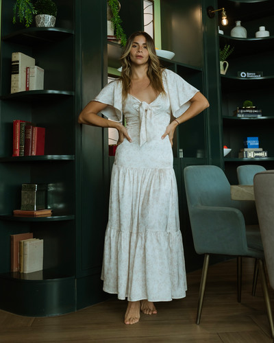 Beige Allure Maxi | ISAFI | Ecuador