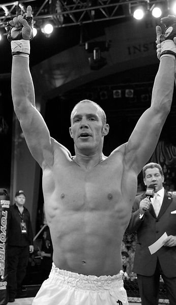 ABOUT | Bobby Maximus