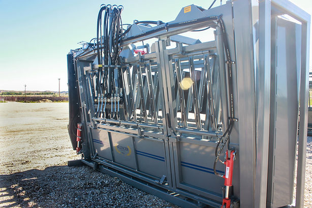 Big Horn Livestock Services I Silencer Chutes