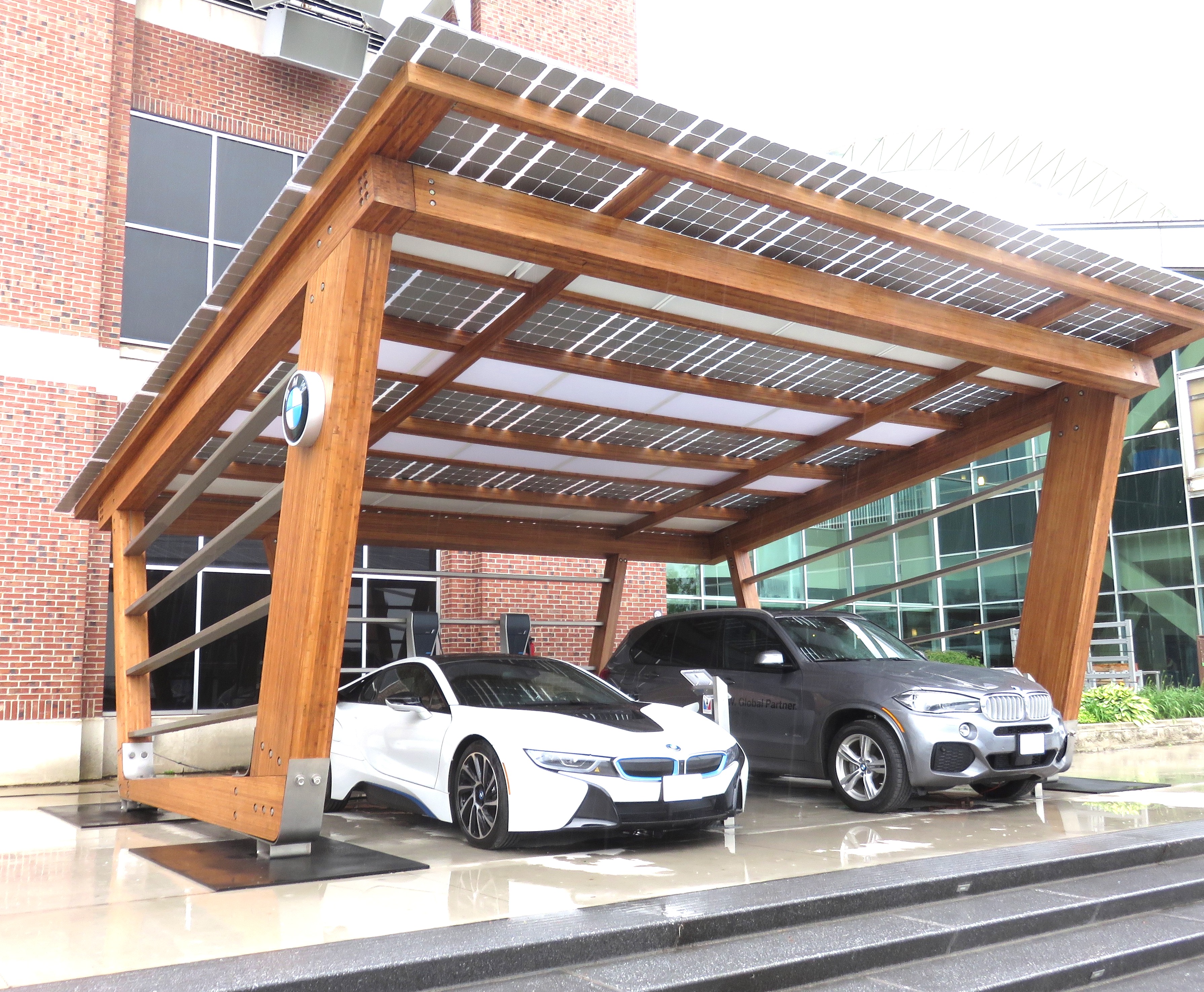 ReNüTeq SoLiS | Solar Powered Structures & Solar Canopies