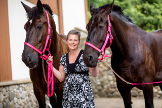 Non-profit | The Pink Pumpkin Project | United States