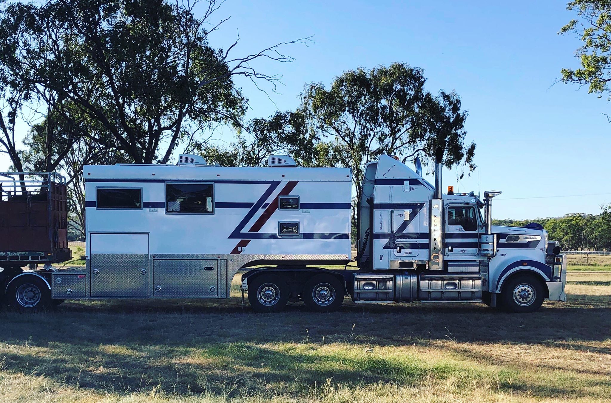 Navaho Trailers | Absolute Trailer Solutions Pty. Ltd.