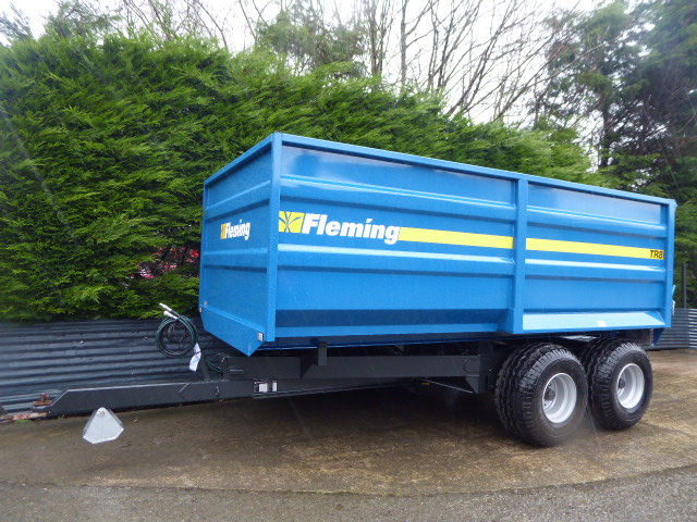 Fleming TR8, 8 Ton Mono Grain Trailer on 400/16/15.5 Tyres | Arfon Roberts