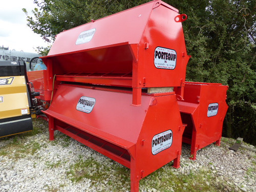 PORTEQUIP 1250kg, Mobile Hogg Feeder | Arfon Roberts