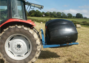 Fleming Single Bale Handler on 3 Point | Arfon Roberts