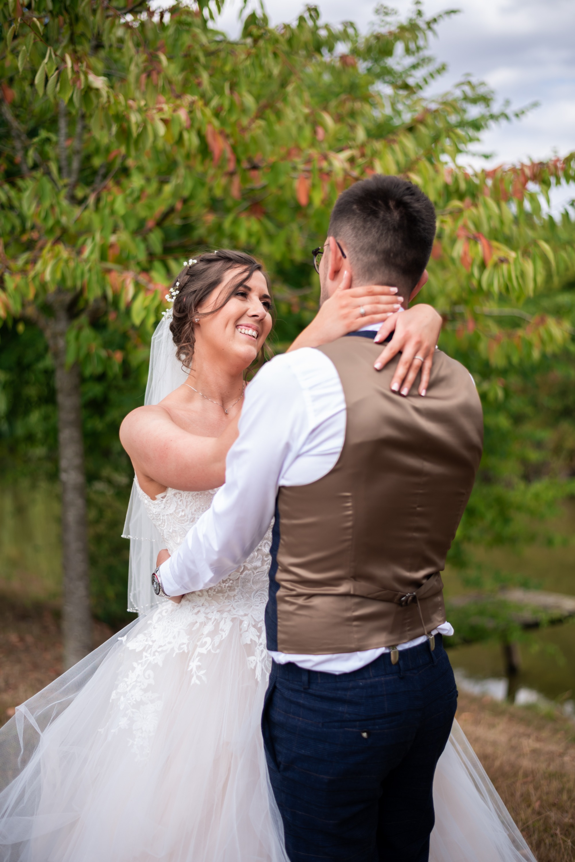 My favourite wedding poses for bride and groom