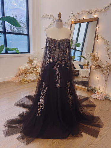 Esme | Black | Flora & Lane