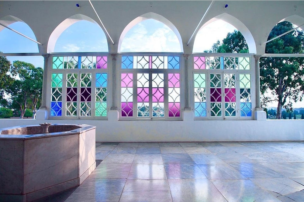 9 Amazing Photos of the Mansion of Bahji