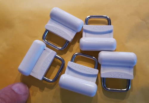 Mast Slug Slide w/SS Bail - 12mm (7/16") - 2 Pk. | Tanzer Boat Parts