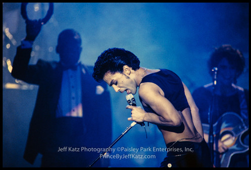 PRINCE 1986 - Image 098. Parade Tour