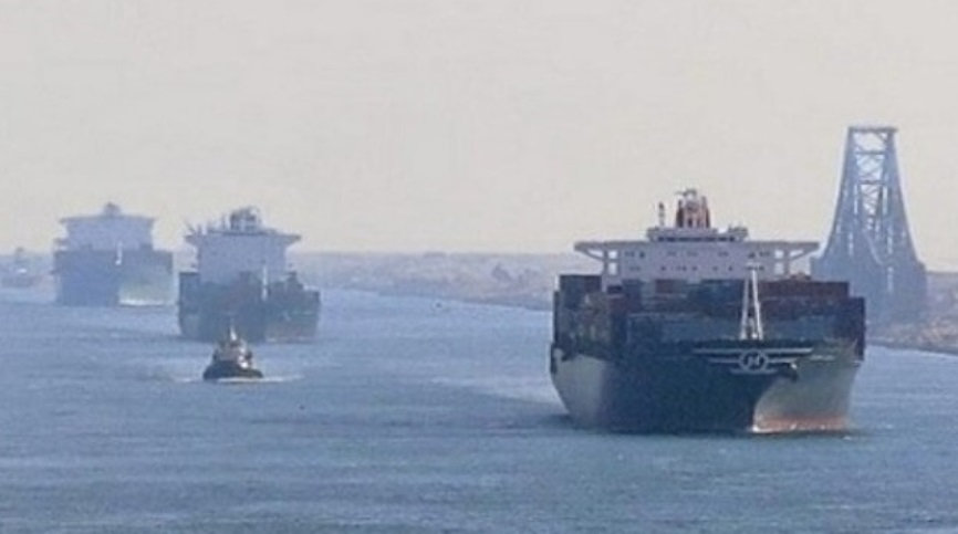 New Record for Daily Transits of the Suez Canal
