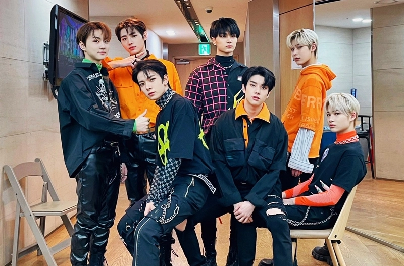 Rookie K-pop group ENHYPEN debuts on Billboard 200: ‘Thank you’