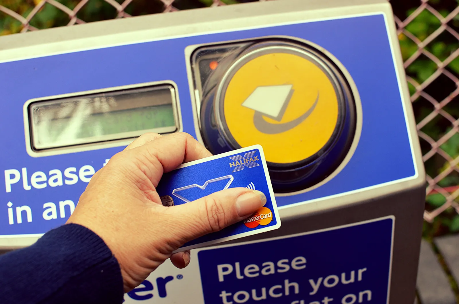 TfL celebrates a decade of contactless payment on London’s buses