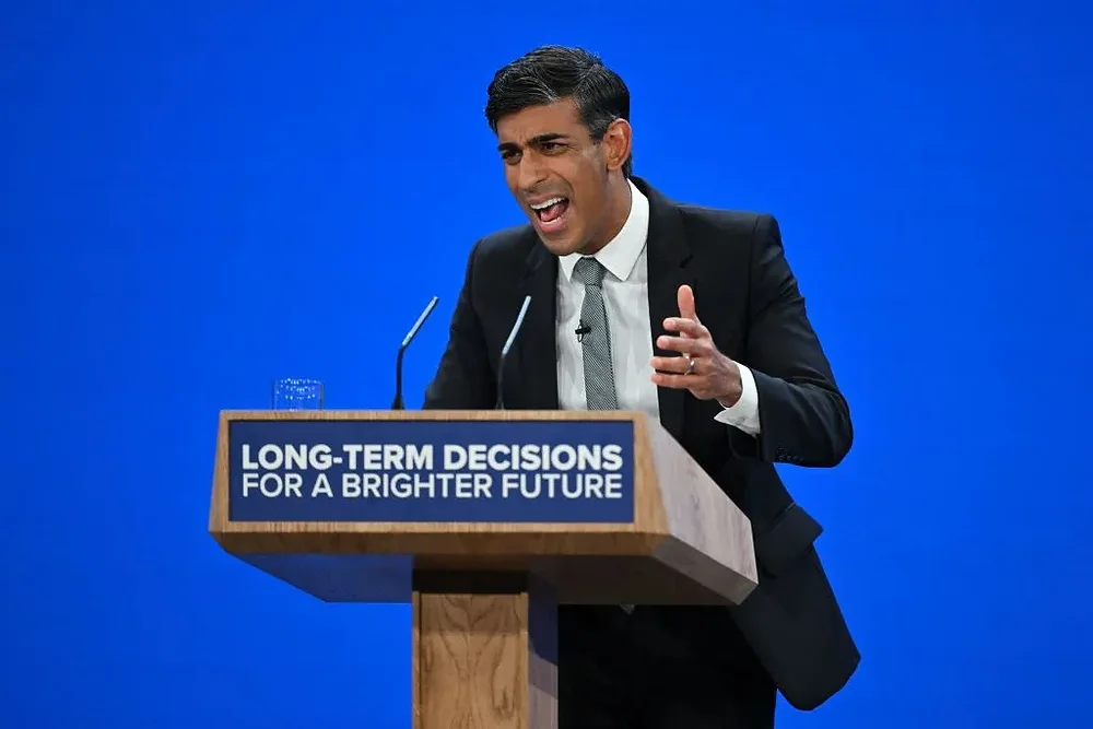 Rishi Sunak announces scaling back of HS2 with a promise of more money ...