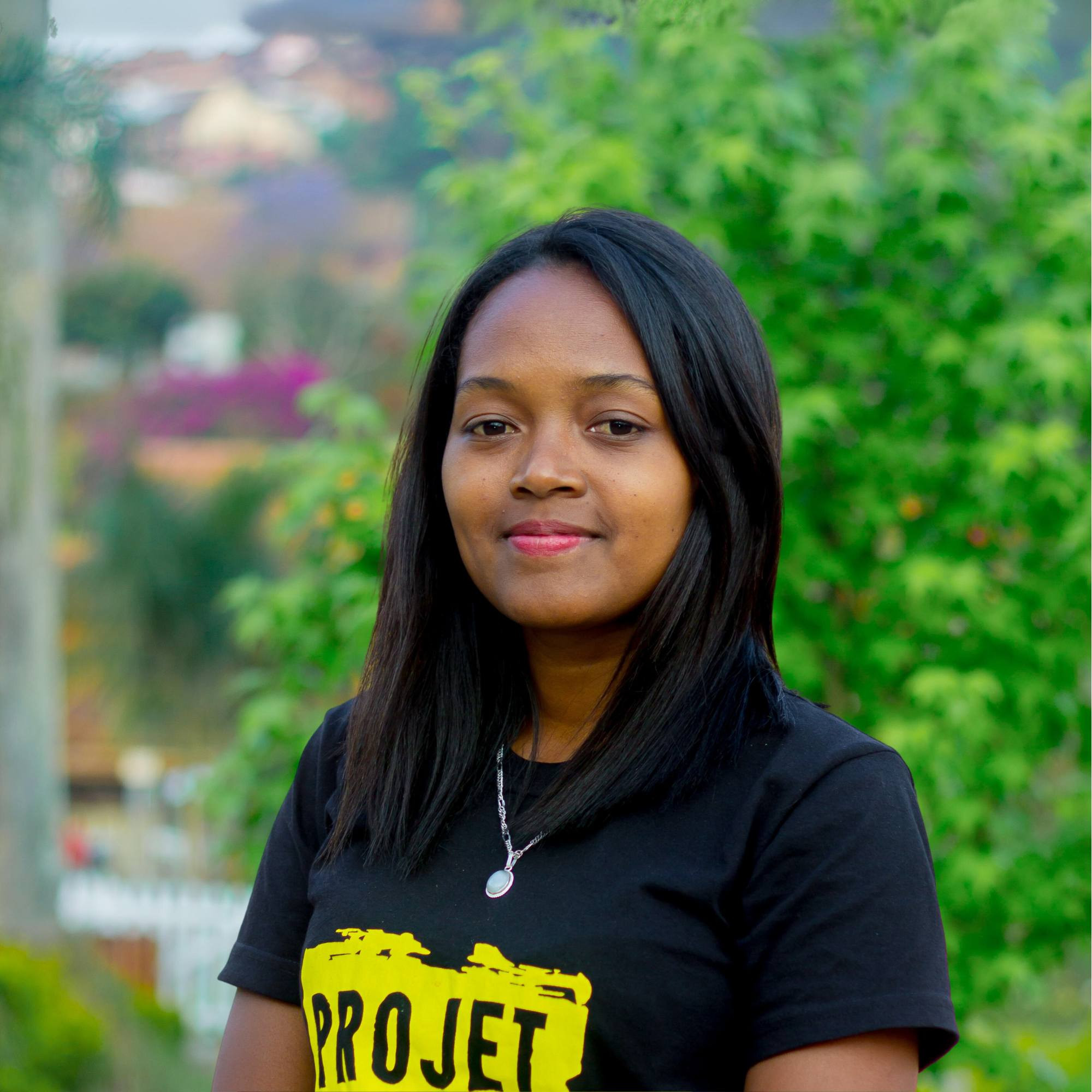 Stephanie Salohiniaina - Projet Jeune Leader Madagascar
