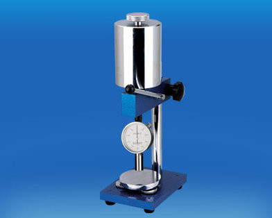 Shore D Durometer Test Stand | Microinstruments