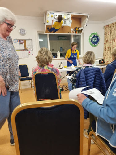 Cooking Demonstration Ceiling Mounted Mirror | mirrorwall.co.uk