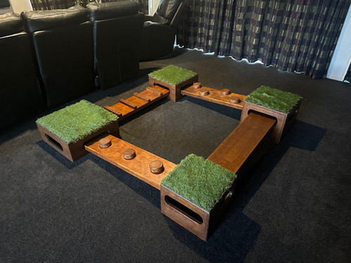 8 Piece Grass Topped Play Cube and Plank Set | HSU Products