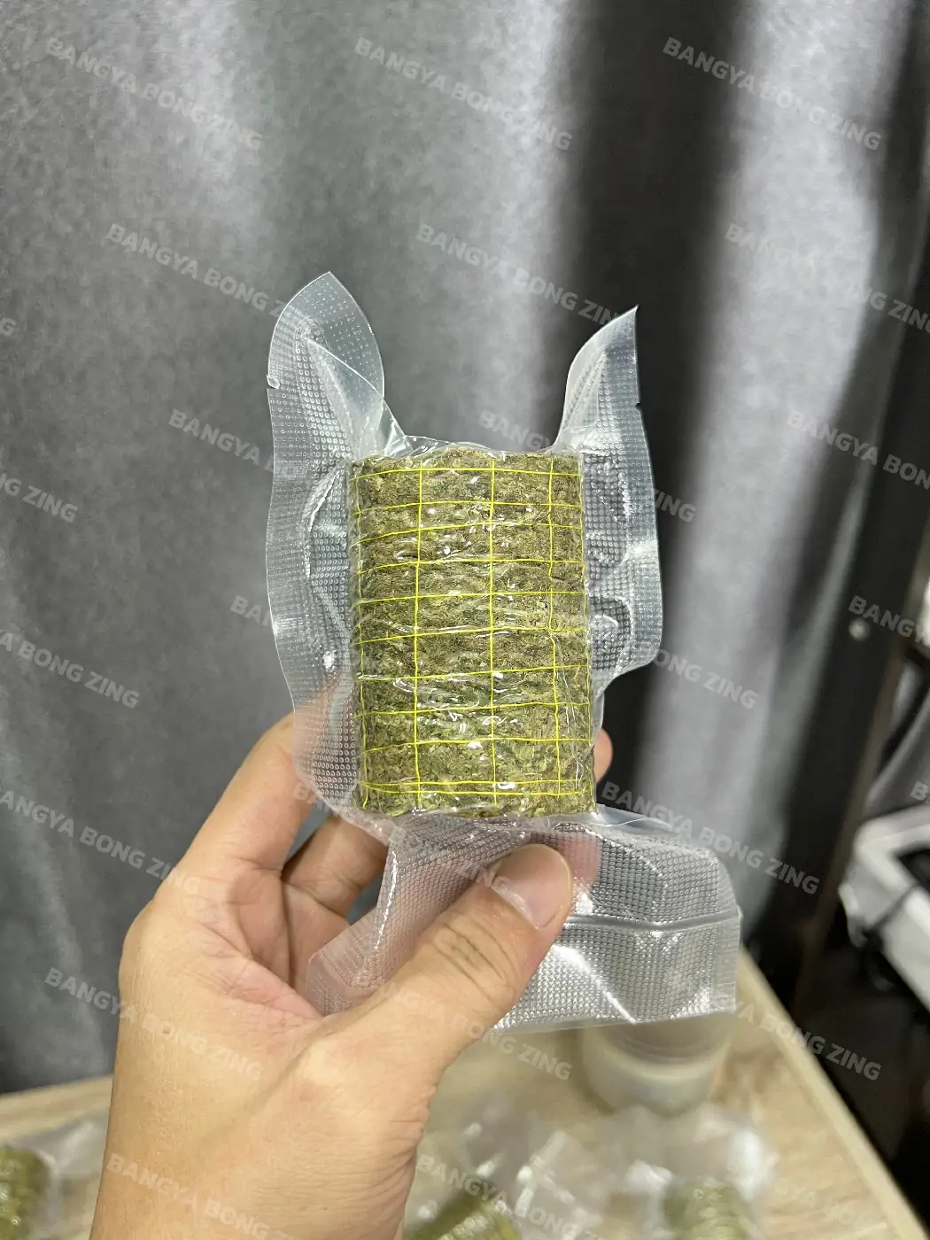 Marijuana pork sausage Nakhon Phanom red thread | BANGYA BONG ZING