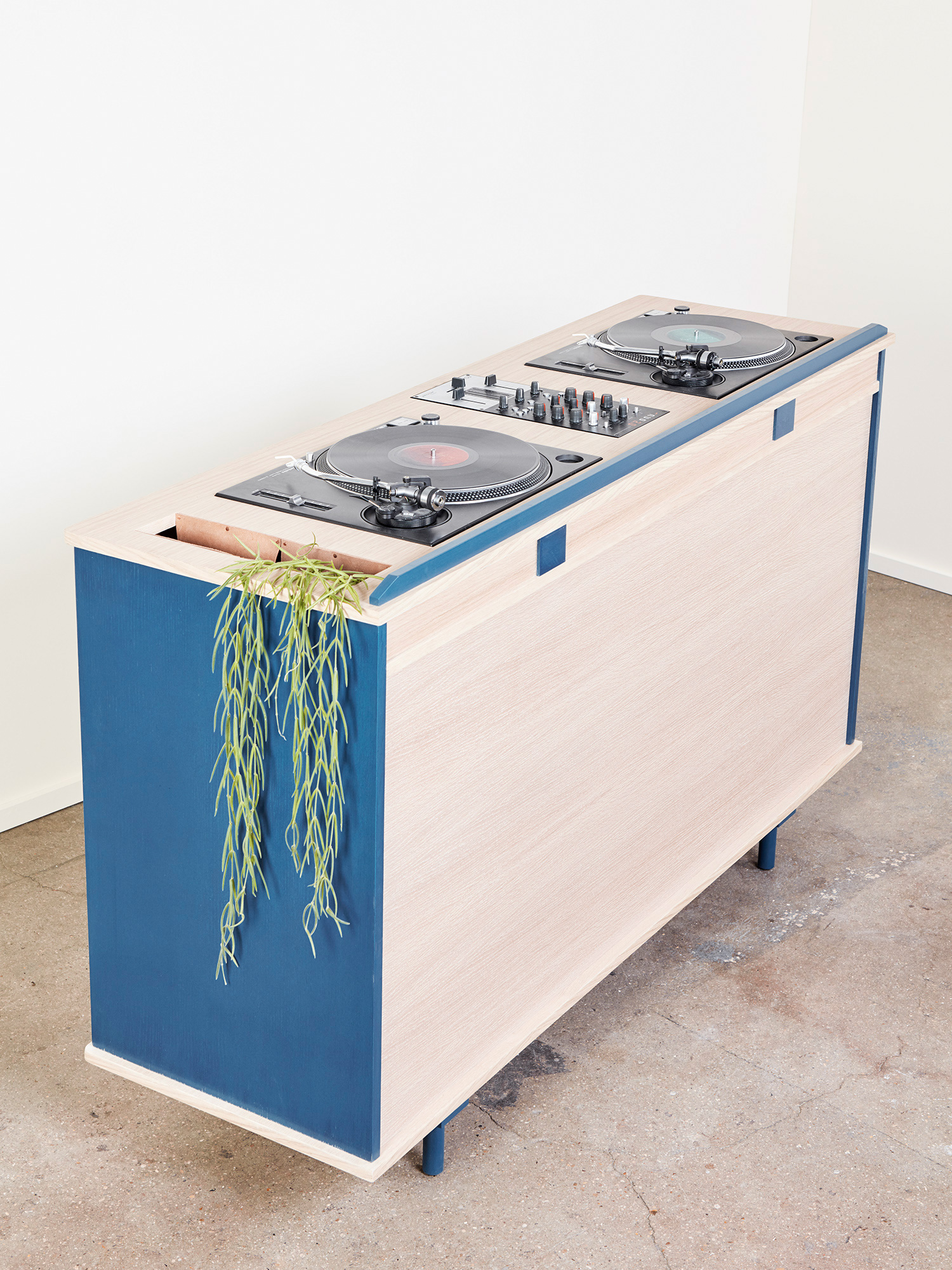 BOIS SON | Buffet avec platines vinyles intégrées