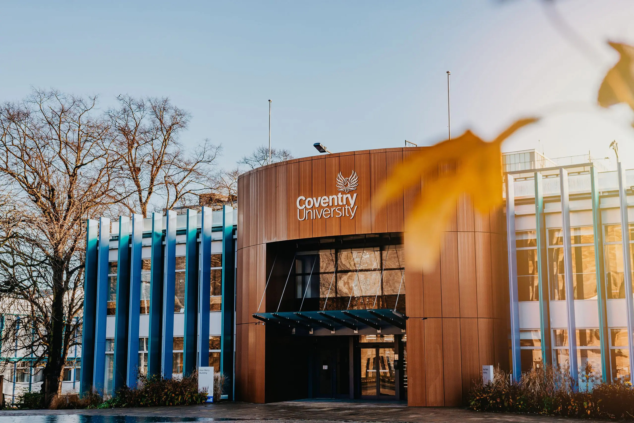 Coventry University｜英國留學代辦｜英國Pathway代辦｜Jubilee銀禧留遊學教育顧問