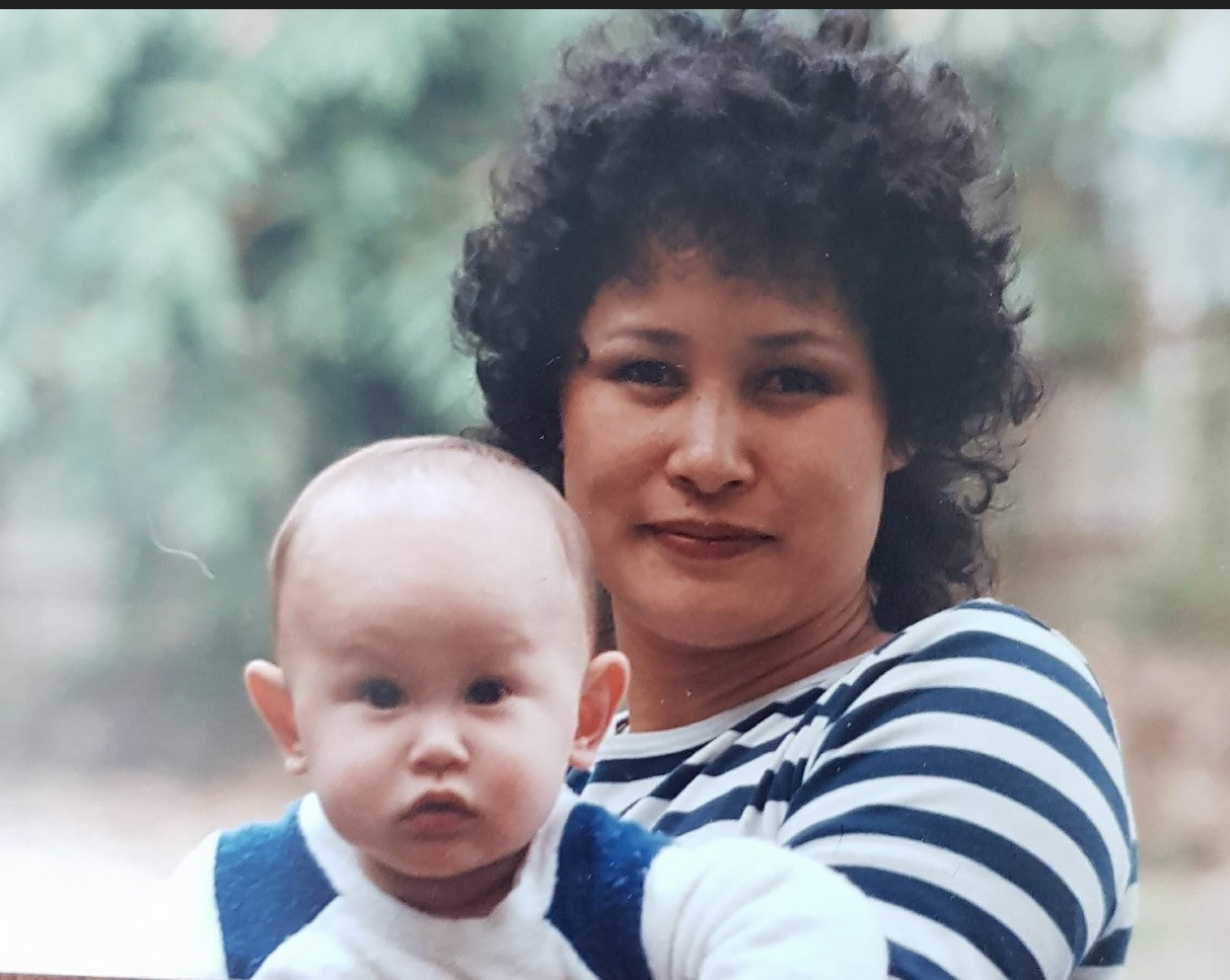 Yu Ying Pelley | The Snake Bite Program