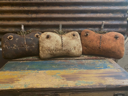 #RP13 Pumpkin Jack Tuck Set of 3 | Olde Crows Homestead