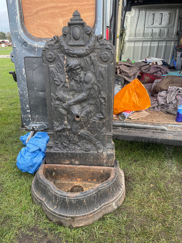 Victorian cast iron font (water feature ) | 269 Antiques