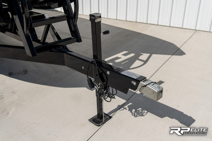 2024 ELIMINATOR 255 SPEEDSTER