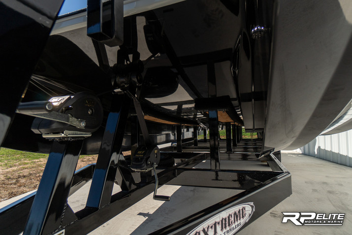 2024 ELIMINATOR 255 SPEEDSTER