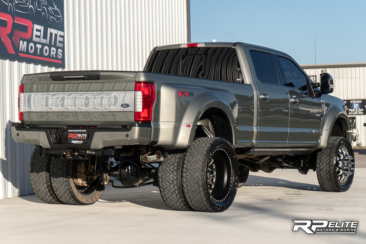 2019 FORD F450 PLATINUM