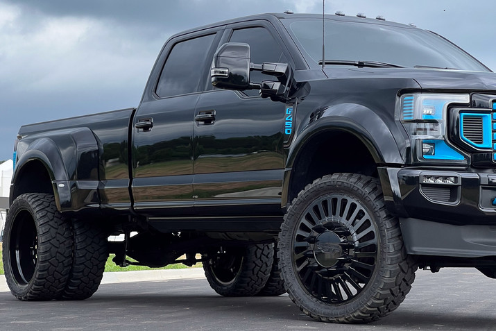 2022 FORD F450 PLATINUM