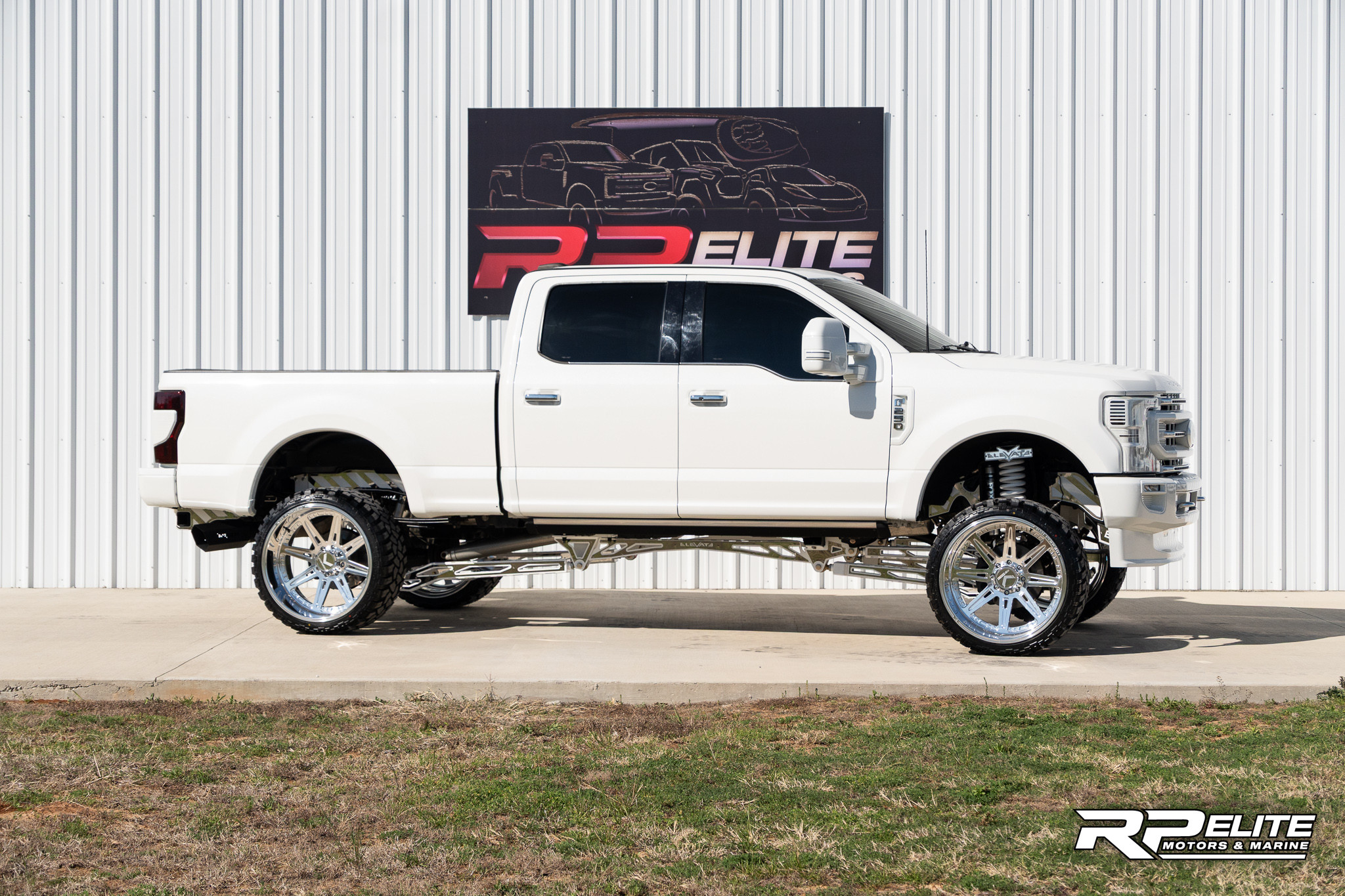 2022 FORD F250 PLATINUM