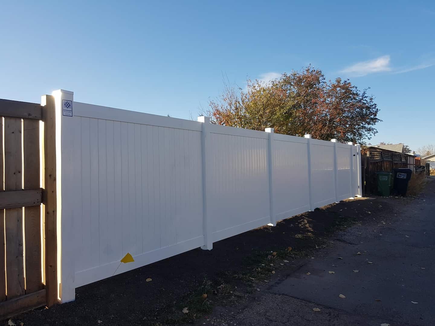 How to Replace a Vinyl Fence Panel (Follow These Steps)