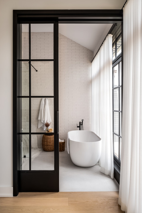 Clinton | Ancerl Studio