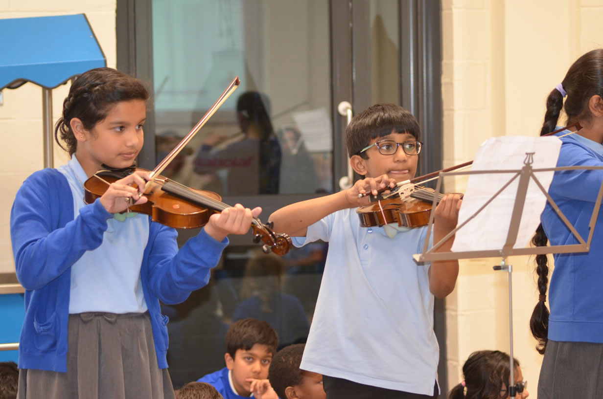Violin Performance April 2018 | Chad Vale Primary
