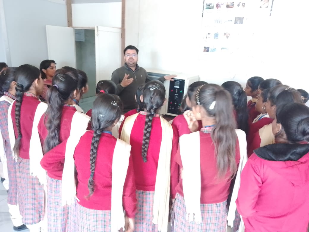 Govt. School Students Visit JGI Campus