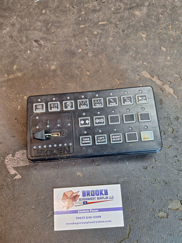 Whelen cencom gold 18 button control head | Brooks Gov Surplus