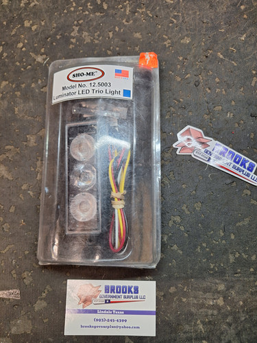 Sho me luminator LED trio light 12.5003 NEW | Brooks Gov Surplus