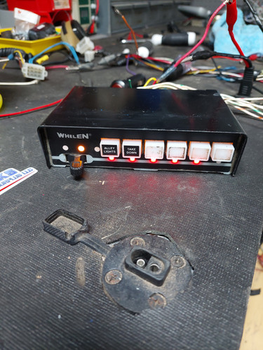 Whelen PCCS9LW power control center | Brooks Gov Surplus