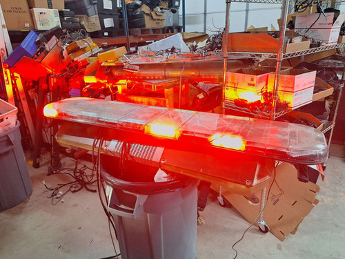 Whelen justice 55 in RED lightbar #06761 | Brooks Gov Surplus