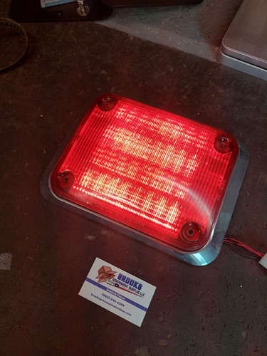 Whelen 900 smartled RED | Brooks Gov Surplus